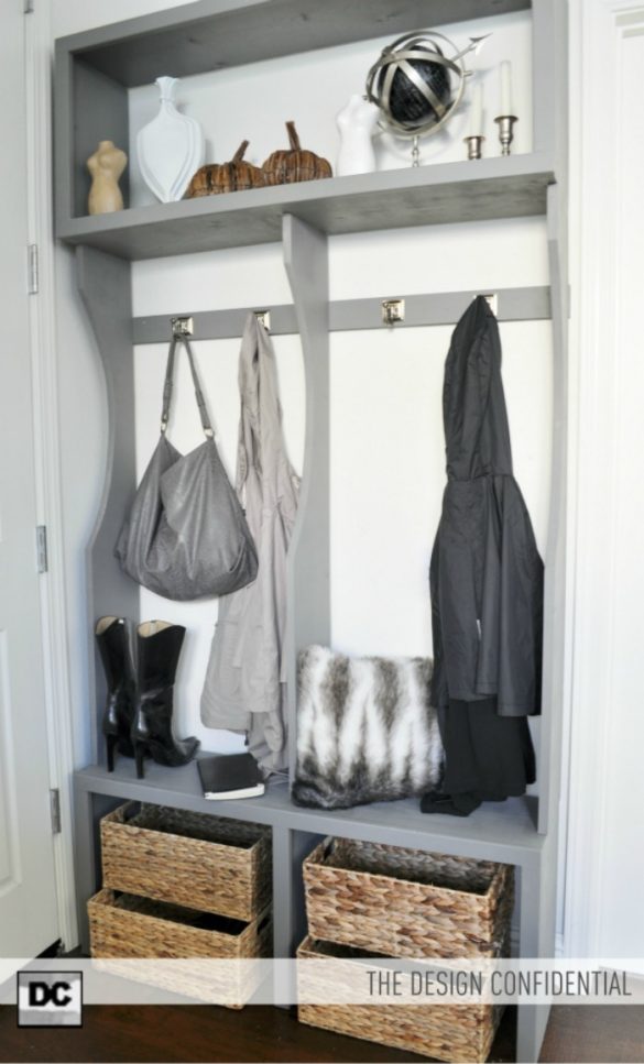 20 DIY Coat Racks to Decorate Your Entryway