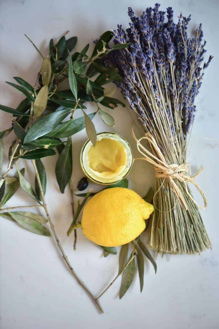 15 DIY Hand Moisturizers For Silky, Ageless Hands