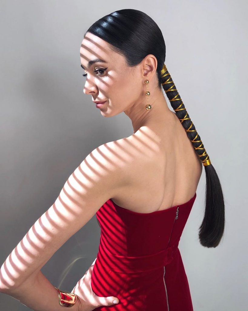 20 Ponytail Hairstyles That Are Anything But Plain