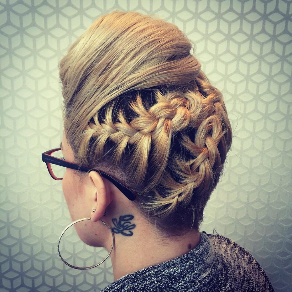 18 Amazing Styles To Make Your Short Hair Stunning