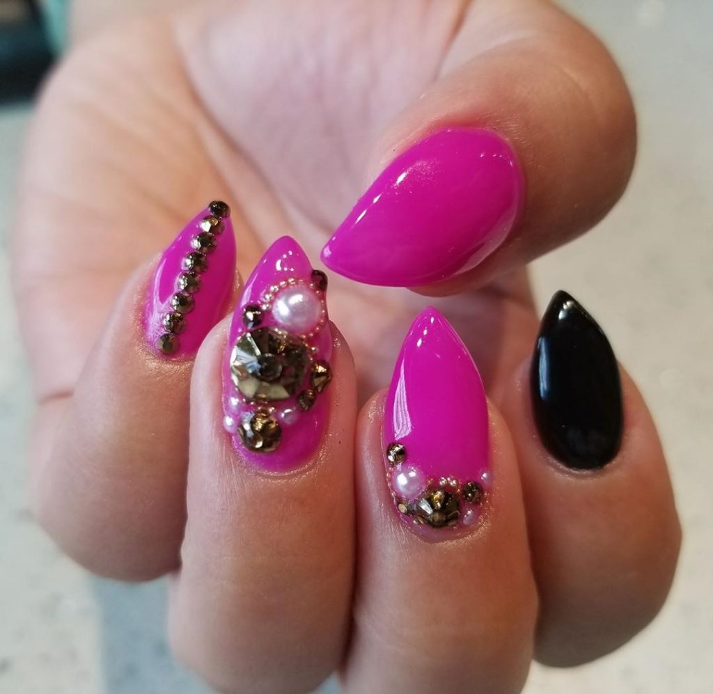 20 Chic Short Nail Designs To Try This Year