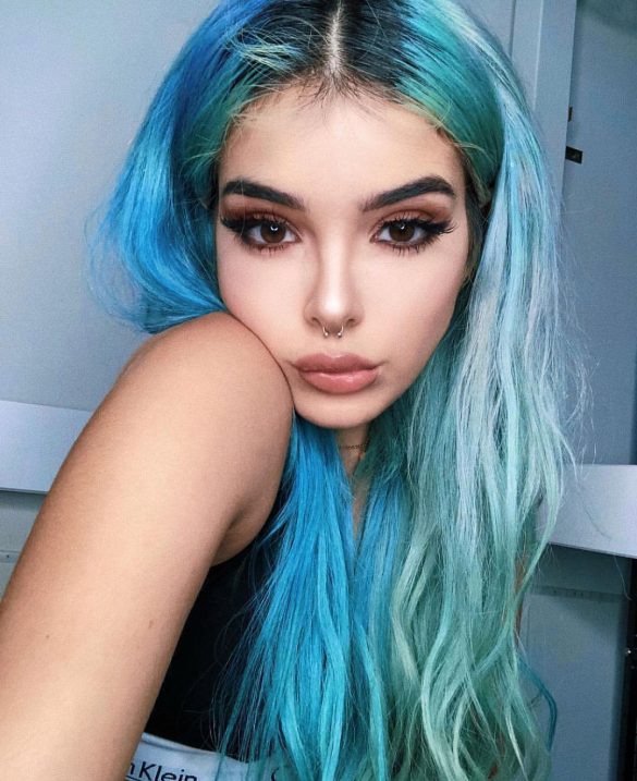 Goodbye Boring Hair! 23 Split Dyed Hair Ideas