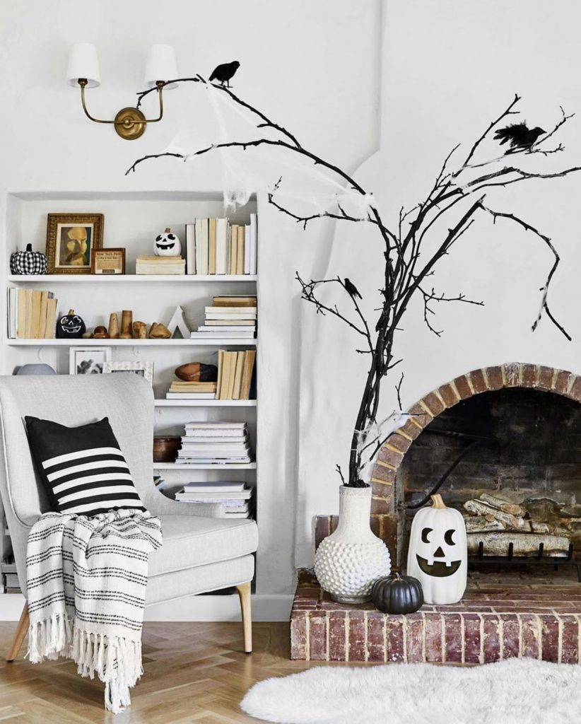 28 Oh-So-Spooky Halloween Home Decorations