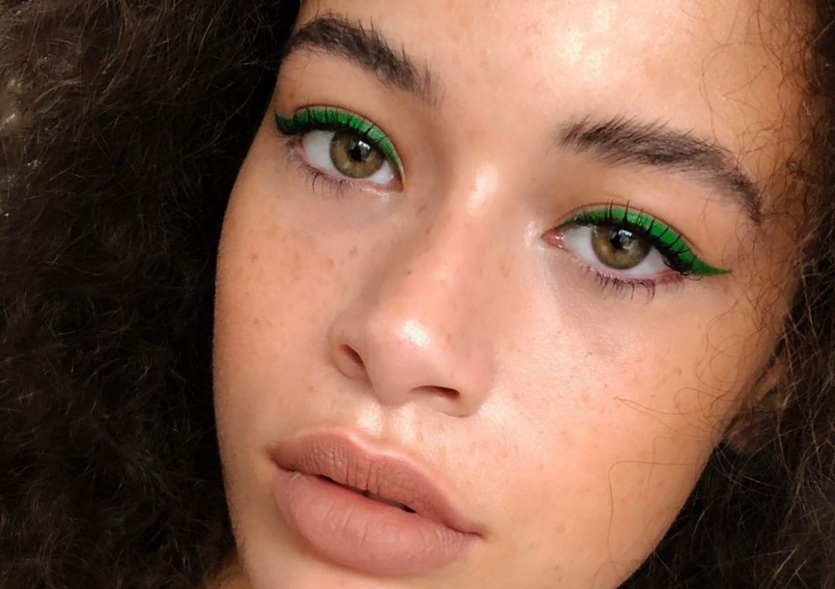 These 18 Cat-Eye Looks Are The Mood Of 2020