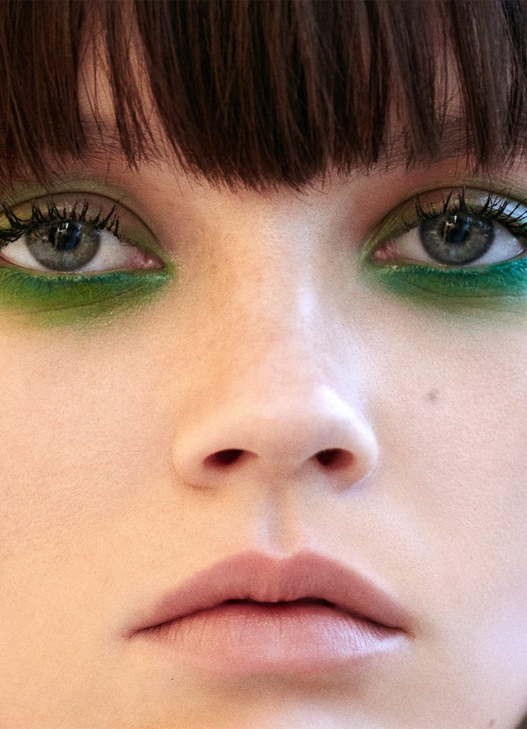 Edgy Minimalism - 15 Under-Eye Makeup Ideas