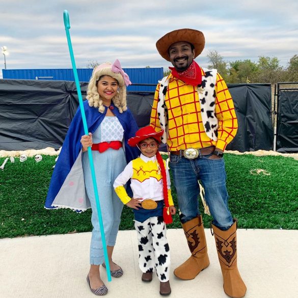 20 Awesome Costumes For Family Halloween