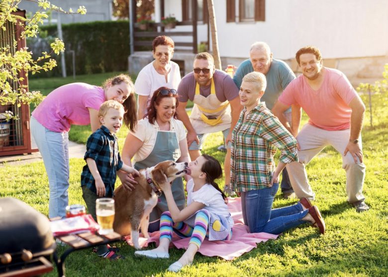 6 Outfit Options For Your Next Family Reunion