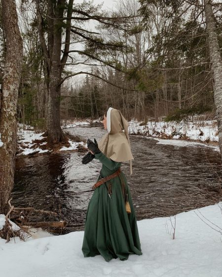 Medieval Style Outfits: Embracing Historical Elegance in Modern Fashion