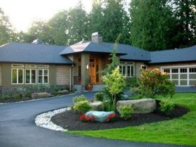Driveway Entry Landscaping: Tips for a Welcoming Home Approach