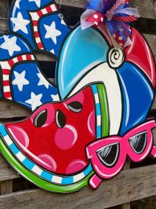 Summer Door Hangers: Perfect Picks to Welcome the Sunny Season!