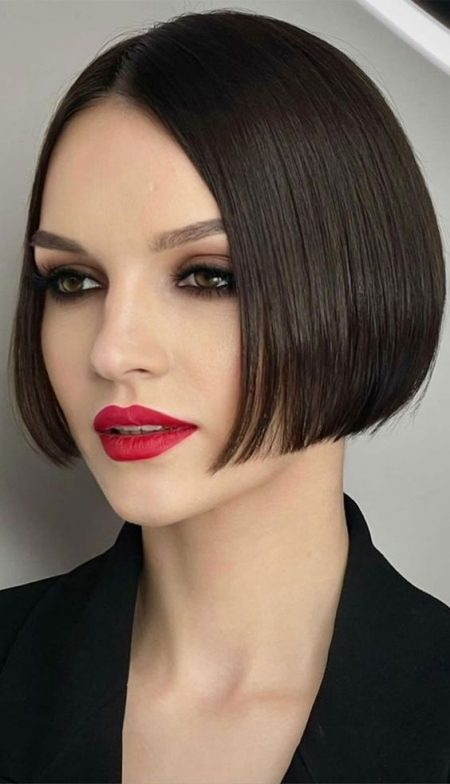 Short French Bob Hairstyles: Chic Looks to Transform Your Hair Game