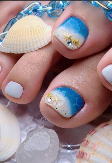 Summer Beach Toenails: Tips for the Perfect Sandy Toes Look